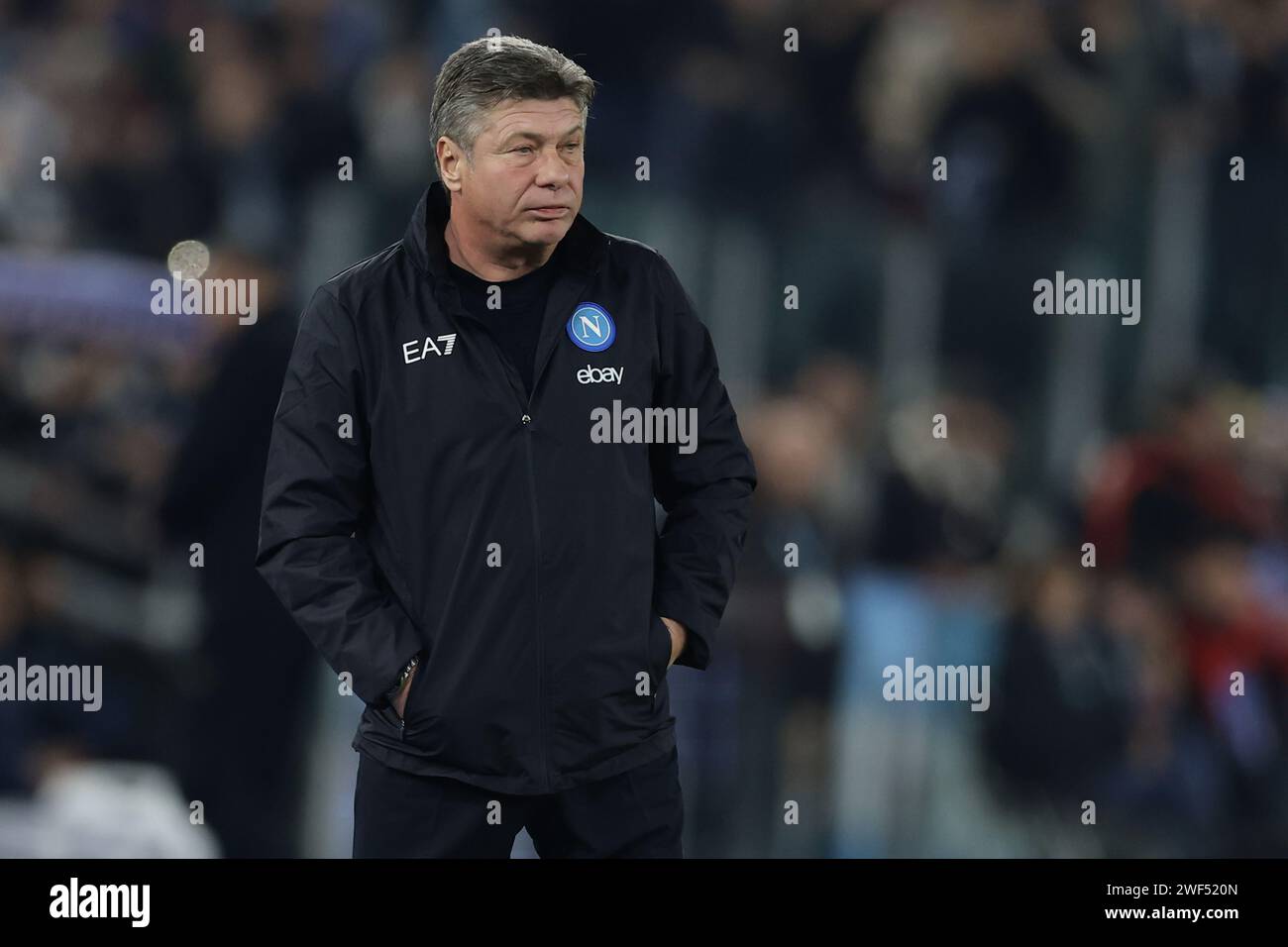 SSC Napoli's Italian coach Walter Mazzarri looks during the Serie A ...