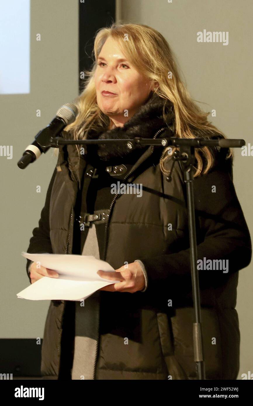 Sandra paul hi-res stock photography and images - Alamy