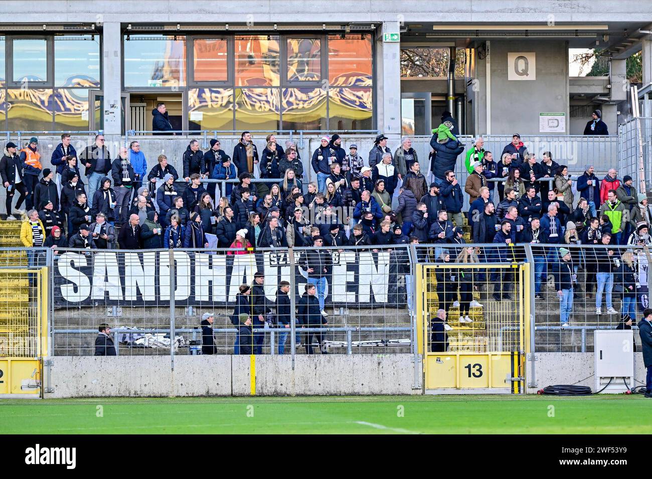Fans des SV Sandhausen, 28.01.2024, München (Deutschland), Fussball, 3 ...
