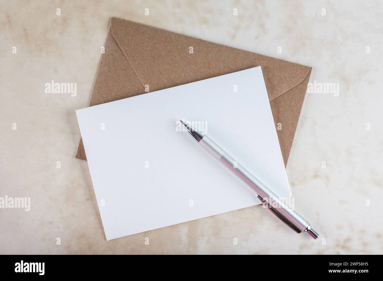 Topview invite hi-res stock photography and images - Alamy