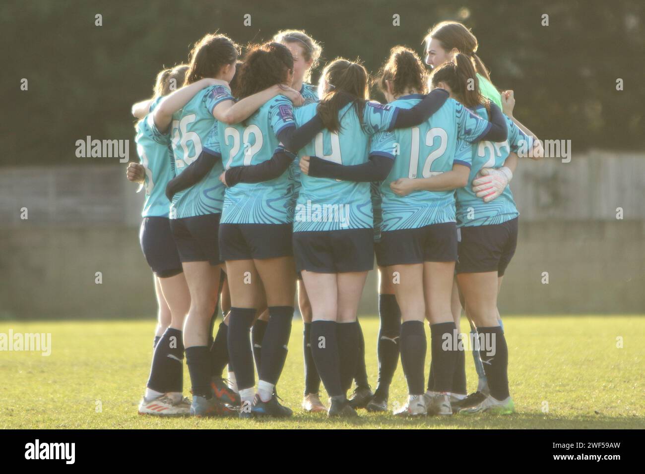 Team huddle, London Seaward, Ashford Town (Middx) Women FC v London ...