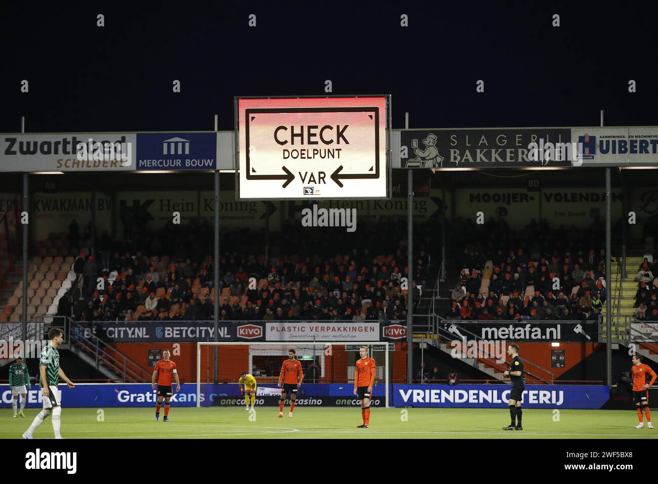 VOLENDAM - video assistant referee (VAR) during the Dutch Eredivisie ...