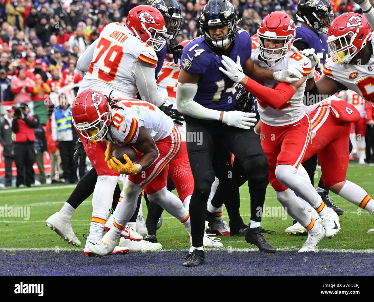 Isiah pacheco ravens hi-res stock photography and images - Alamy