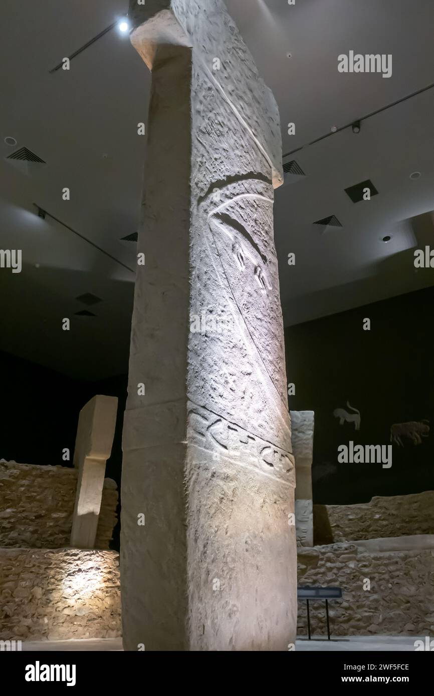T-pillar with a fox relief Copy of the "Temple D" from Göbekli Tepe ...