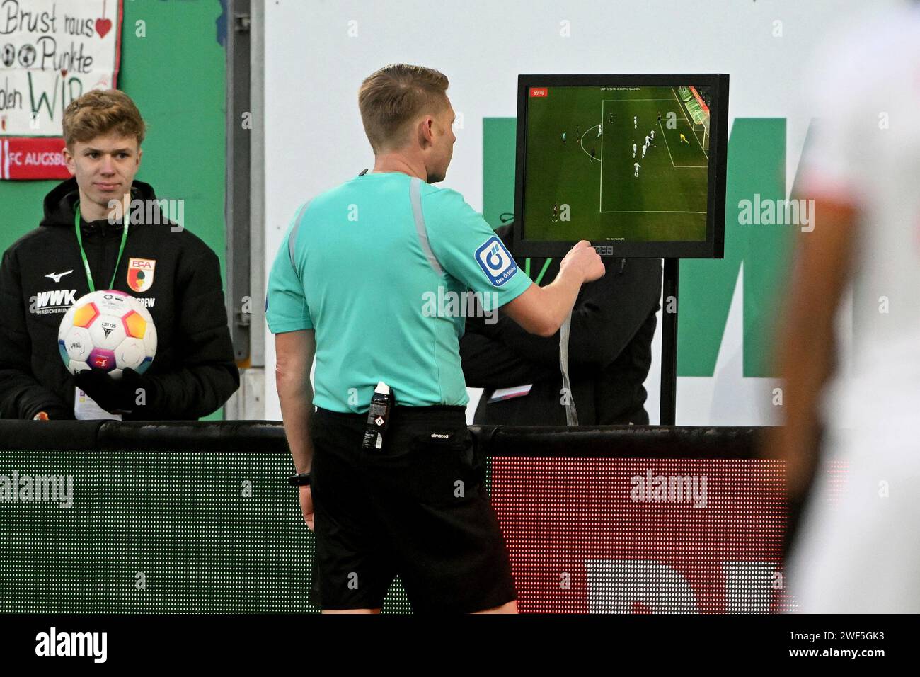 Fussball; Spieltag 19; 1. Bundesliga; Saison 2023/2024; FC Augsburg ...