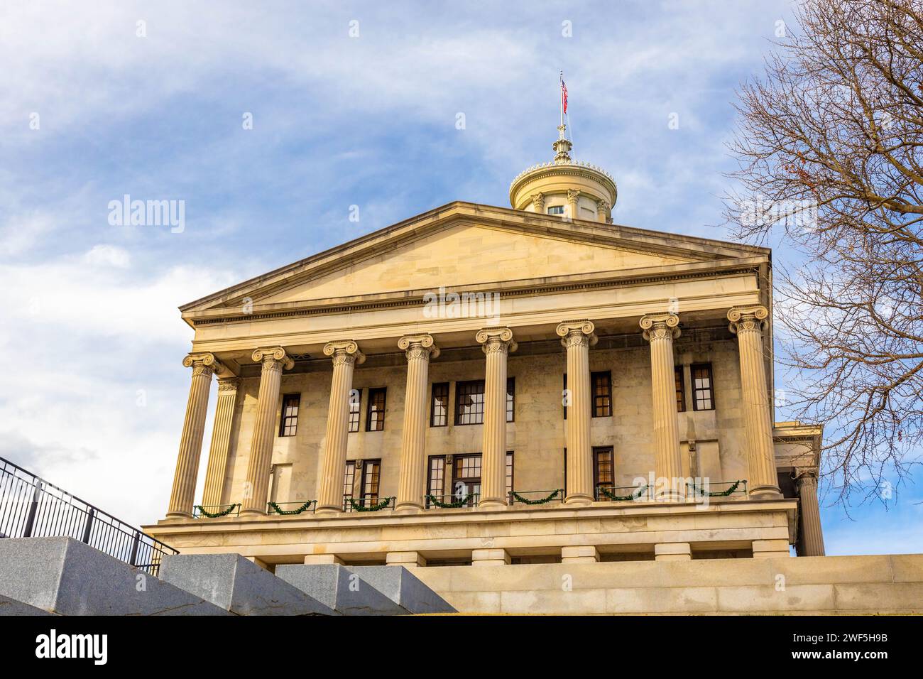 Tennessee state capitol building hi-res stock photography and images ...