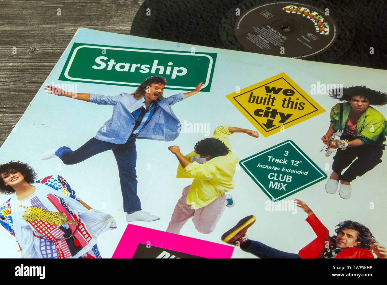 Starship band hi-res stock photography and images - Alamy