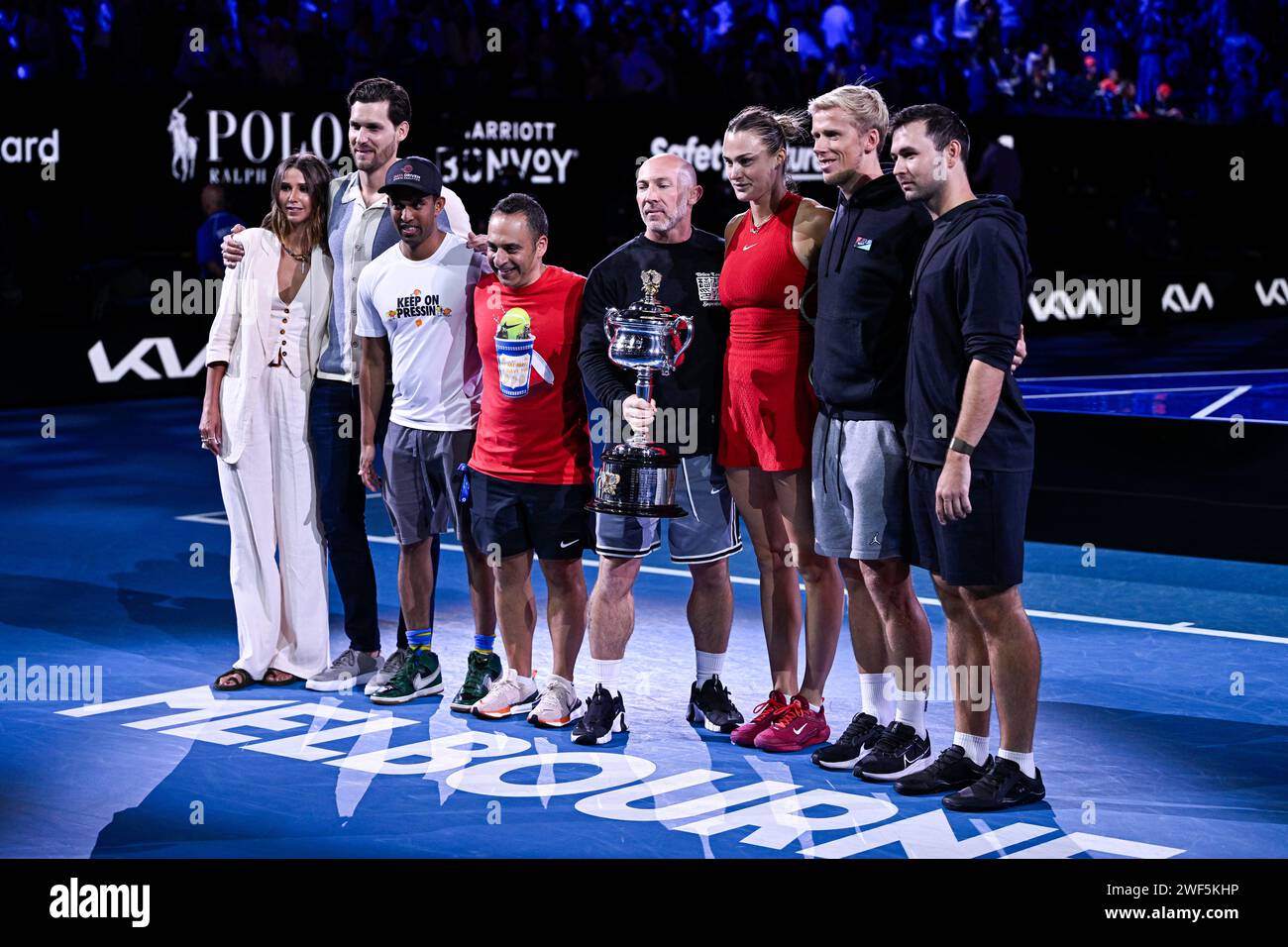 Paris, France. 27th Jan, 2024. Aryna Sabalenka with her team and coach ...