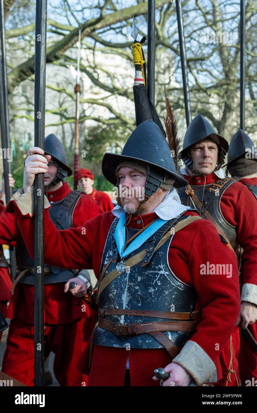 Kings army civil war society hi-res stock photography and images - Alamy