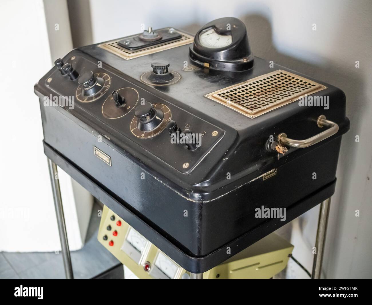 Vintage old medical device in an exhibition of old medical devices ...