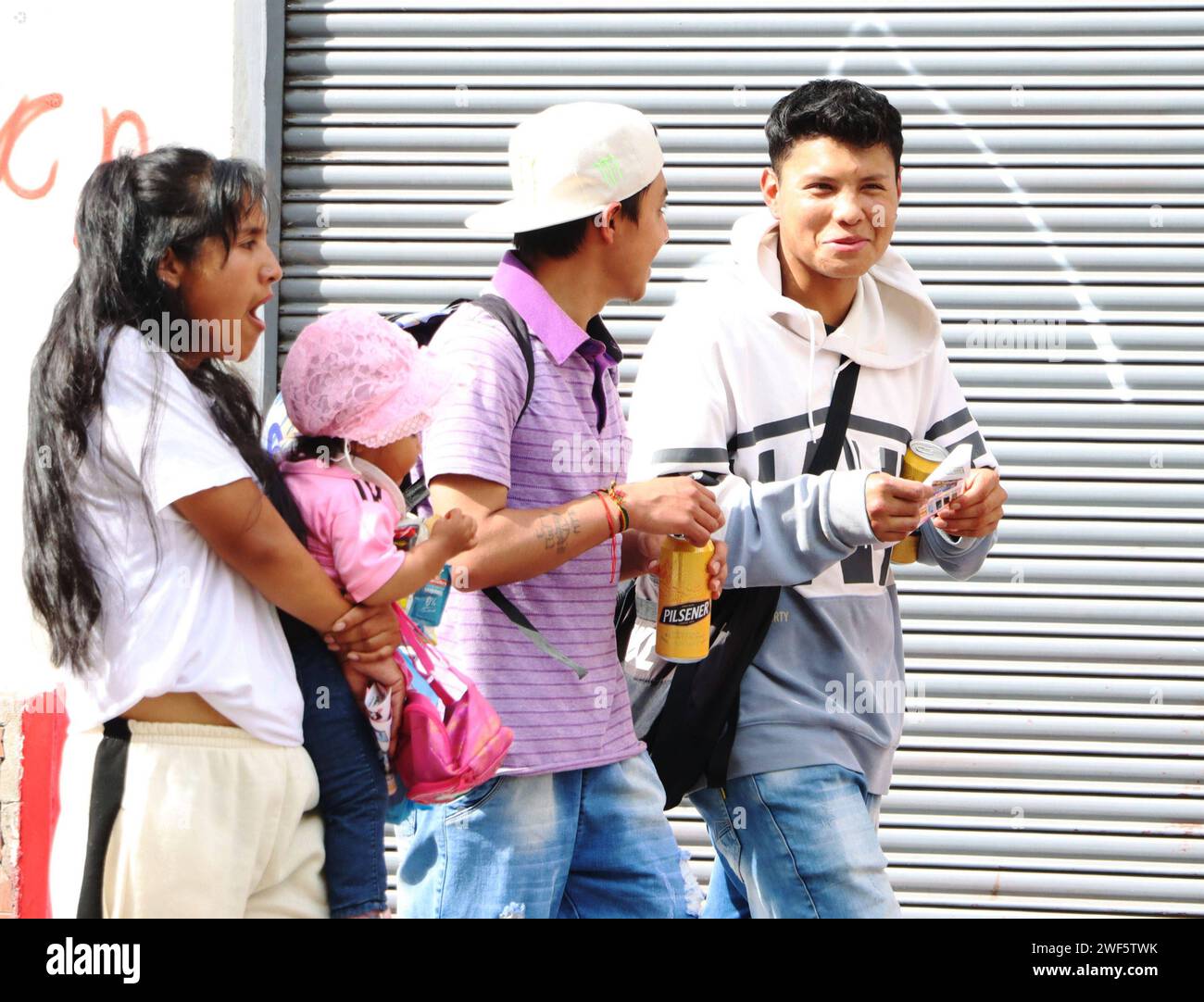 Clima en ecuador hi-res stock photography and images - Alamy