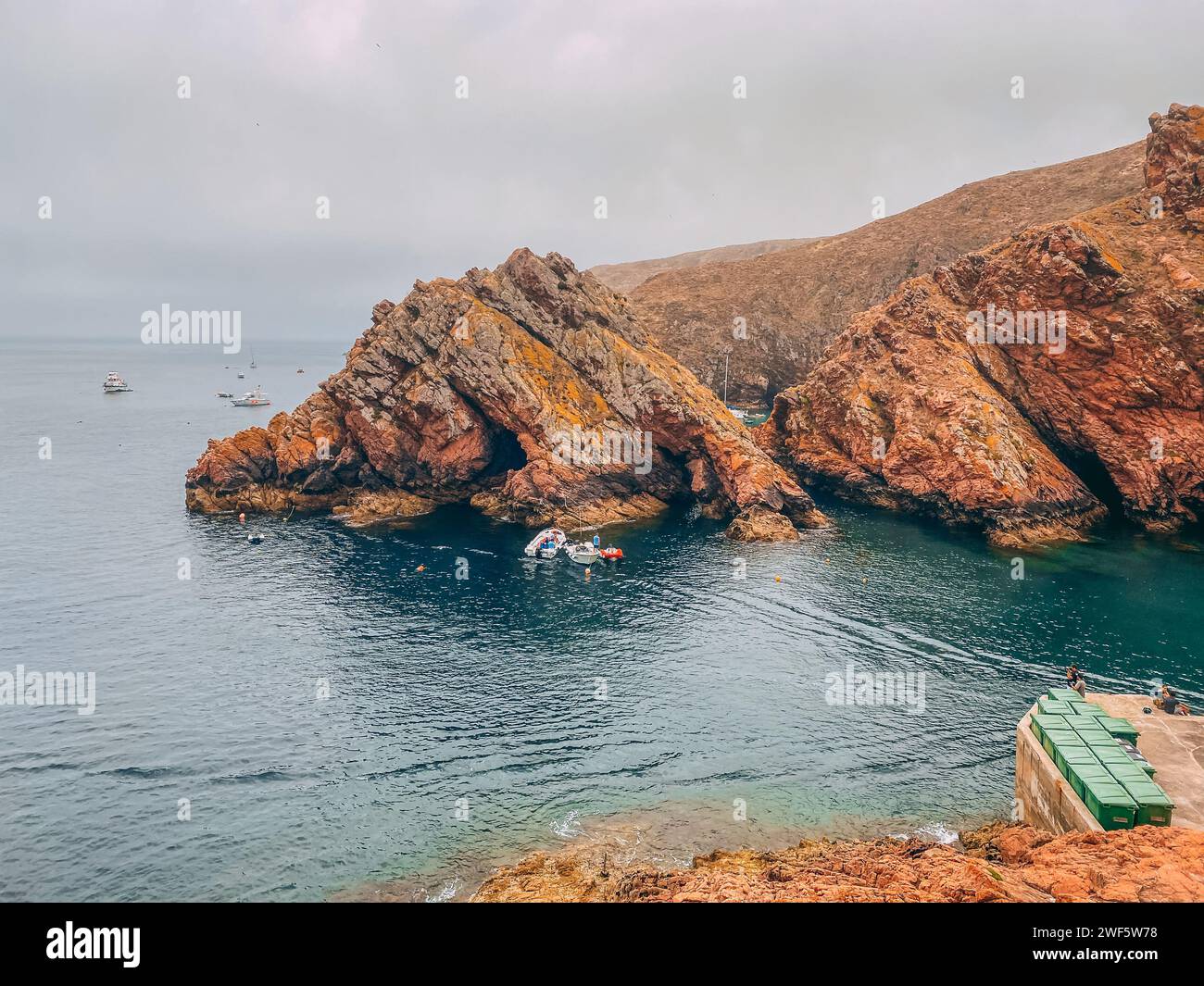 Harbour island rental boats hi-res stock photography and images - Alamy