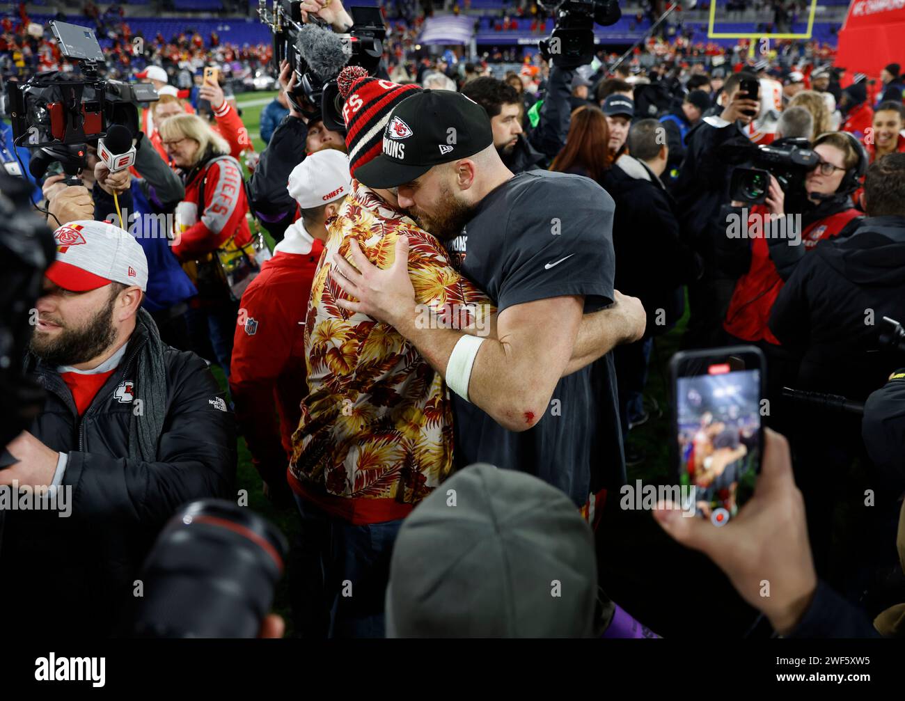 Travis kelce jason kelce hi-res stock photography and images - Alamy