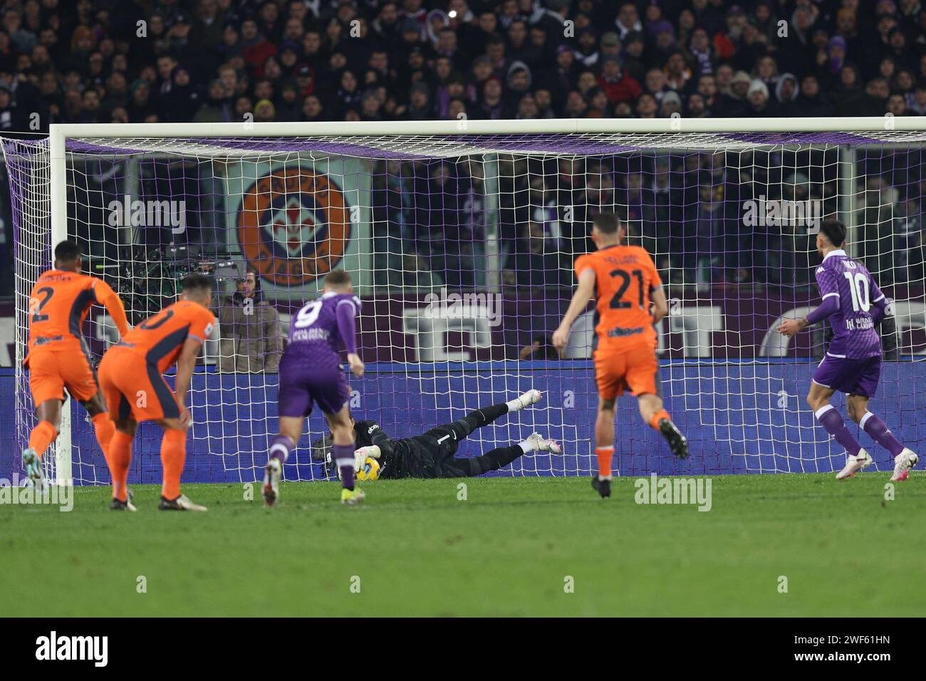 Yann Sommer (Inter)Nicolas Gonzalez (Fiorentina) during the Italian ...