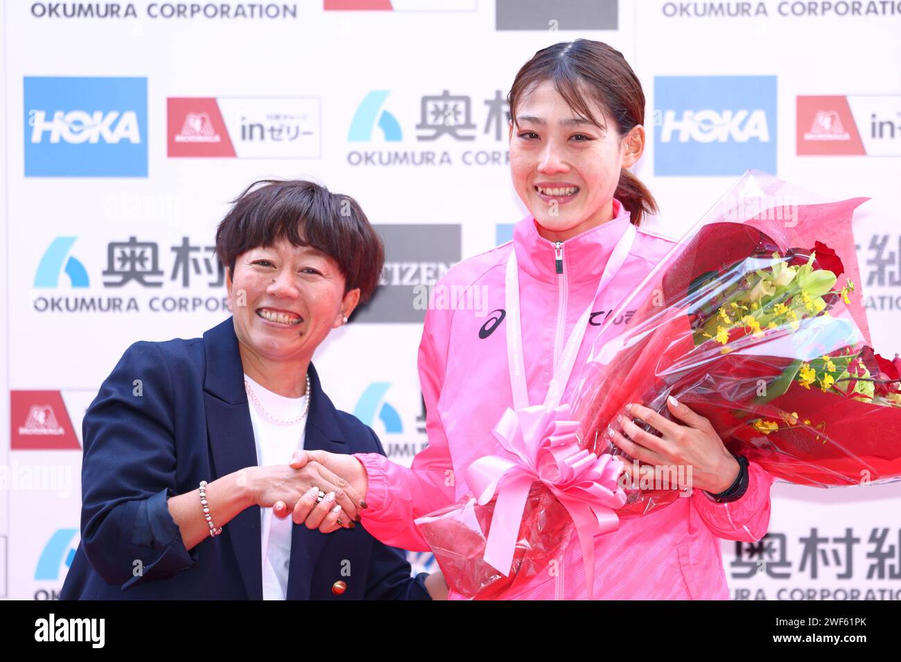 Osaka, Japan. 28th Jan, 2024. (L-R) Mizuki Noguchi, Honami Maeda ...