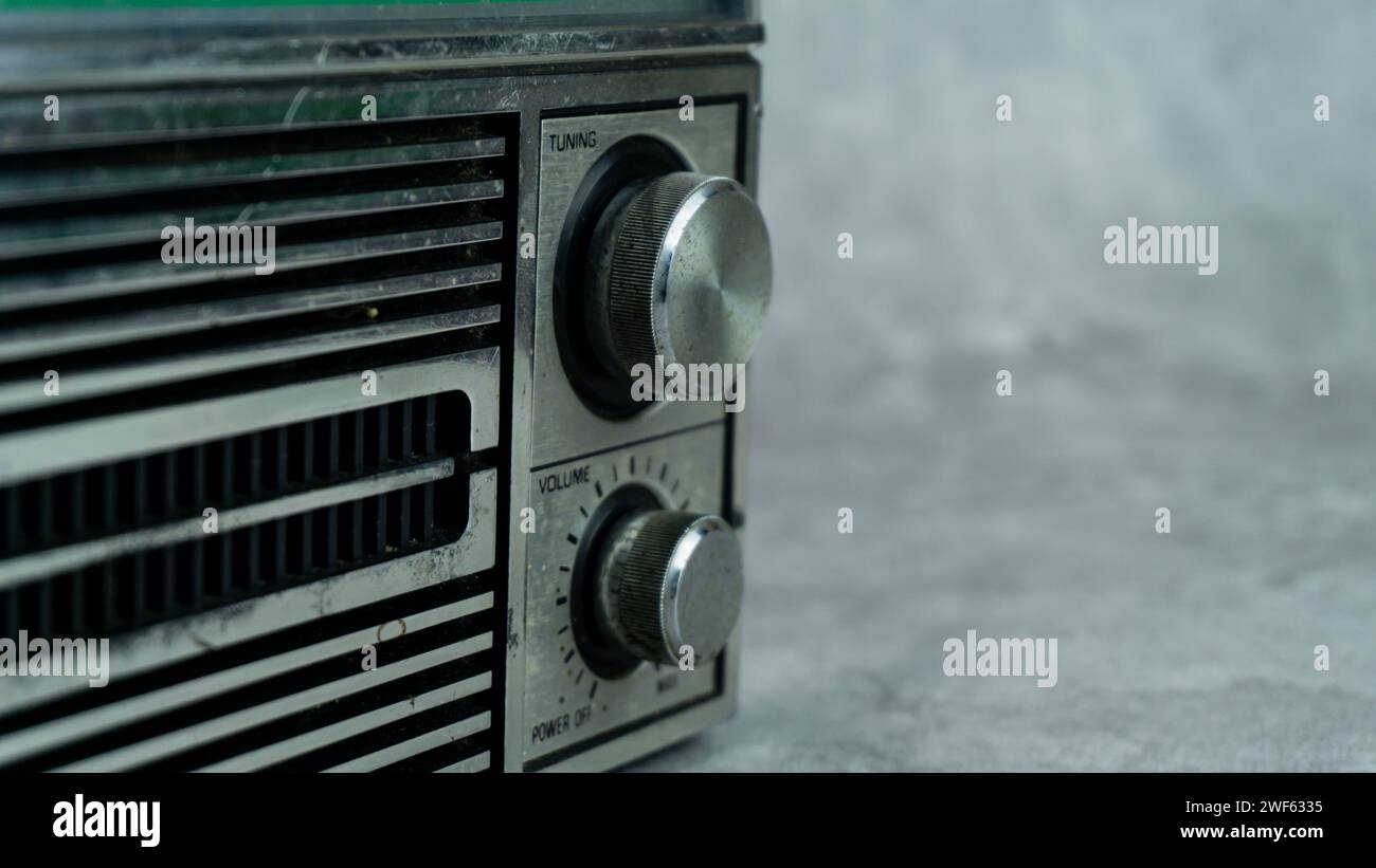 Radio with old FM waves in analog style Stock Photo - Alamy
