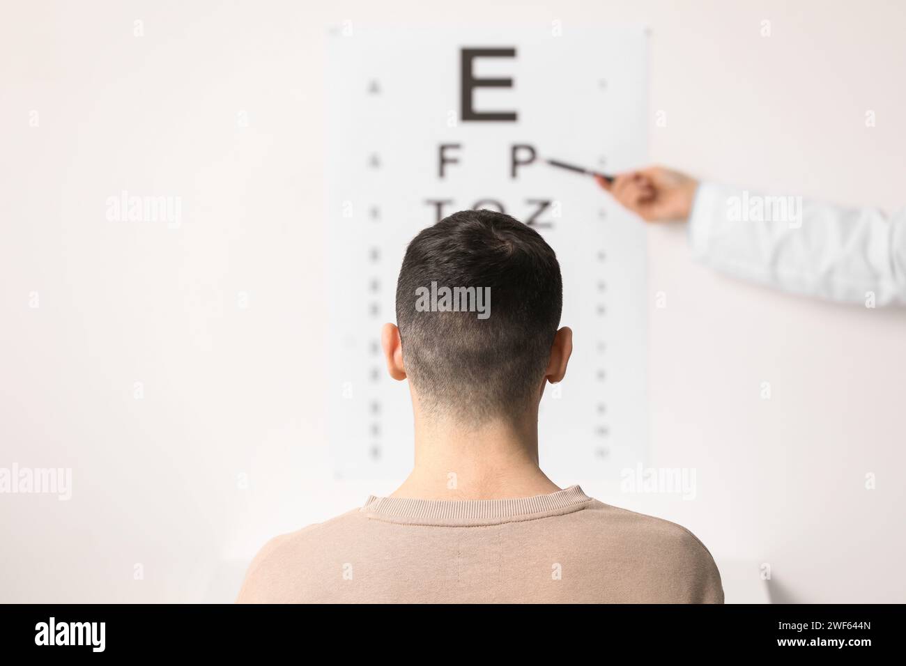 Back view oculist in hi-res stock photography and images - Alamy
