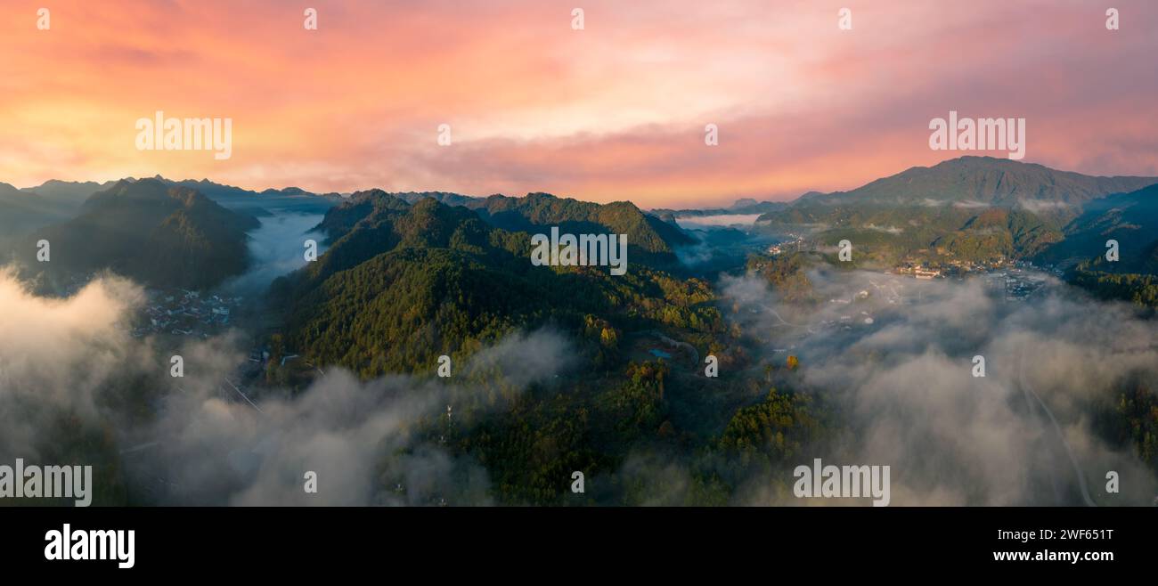 Autumn in Hanzhong, Shaanxi Stock Photo - Alamy
