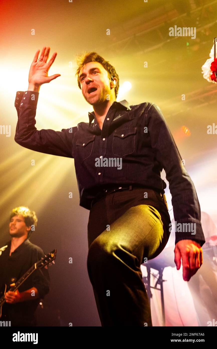 The vaccines 2024 hi-res stock photography and images - Alamy