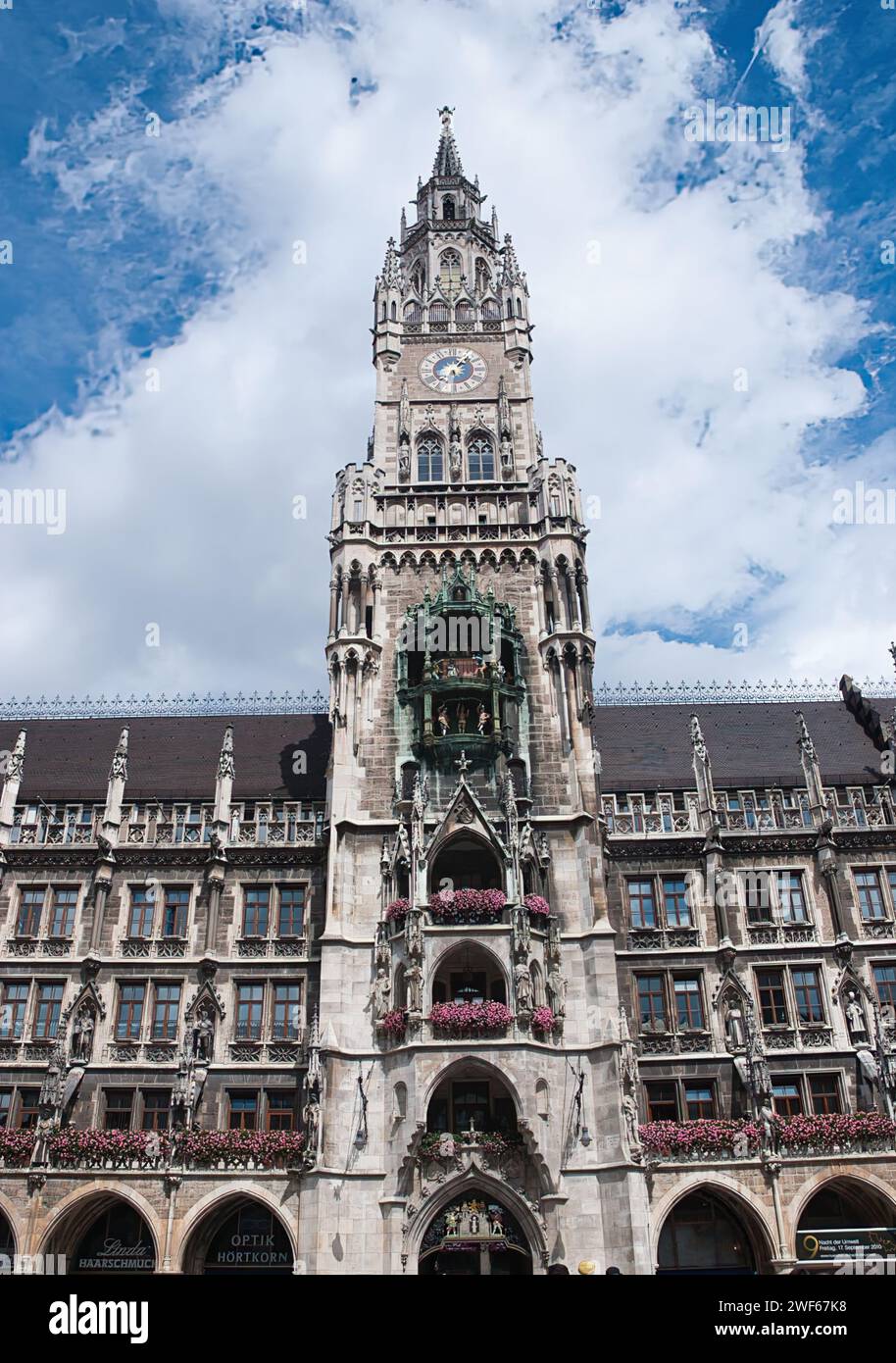 Edificio turistico hi-res stock photography and images - Alamy