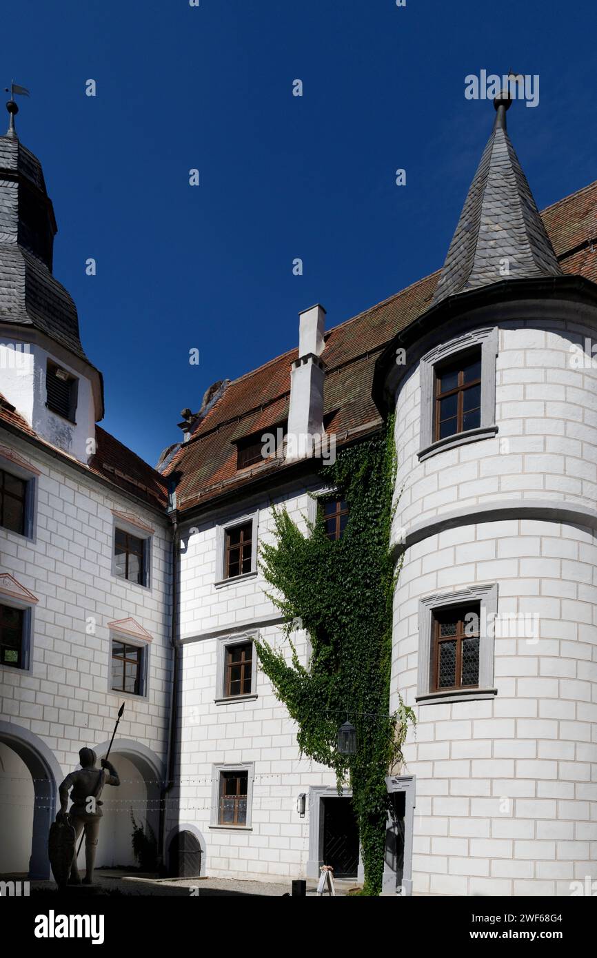 The Courtyard In The Castle Of The Mitwitz Water Castle With The Statue ...