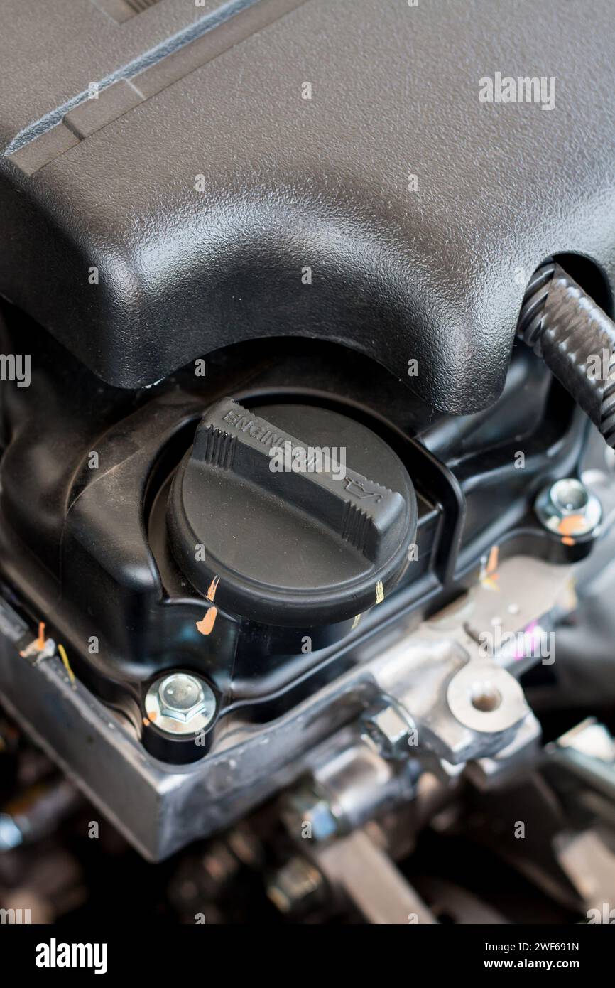 Engine oil cap hi-res stock photography and images - Alamy