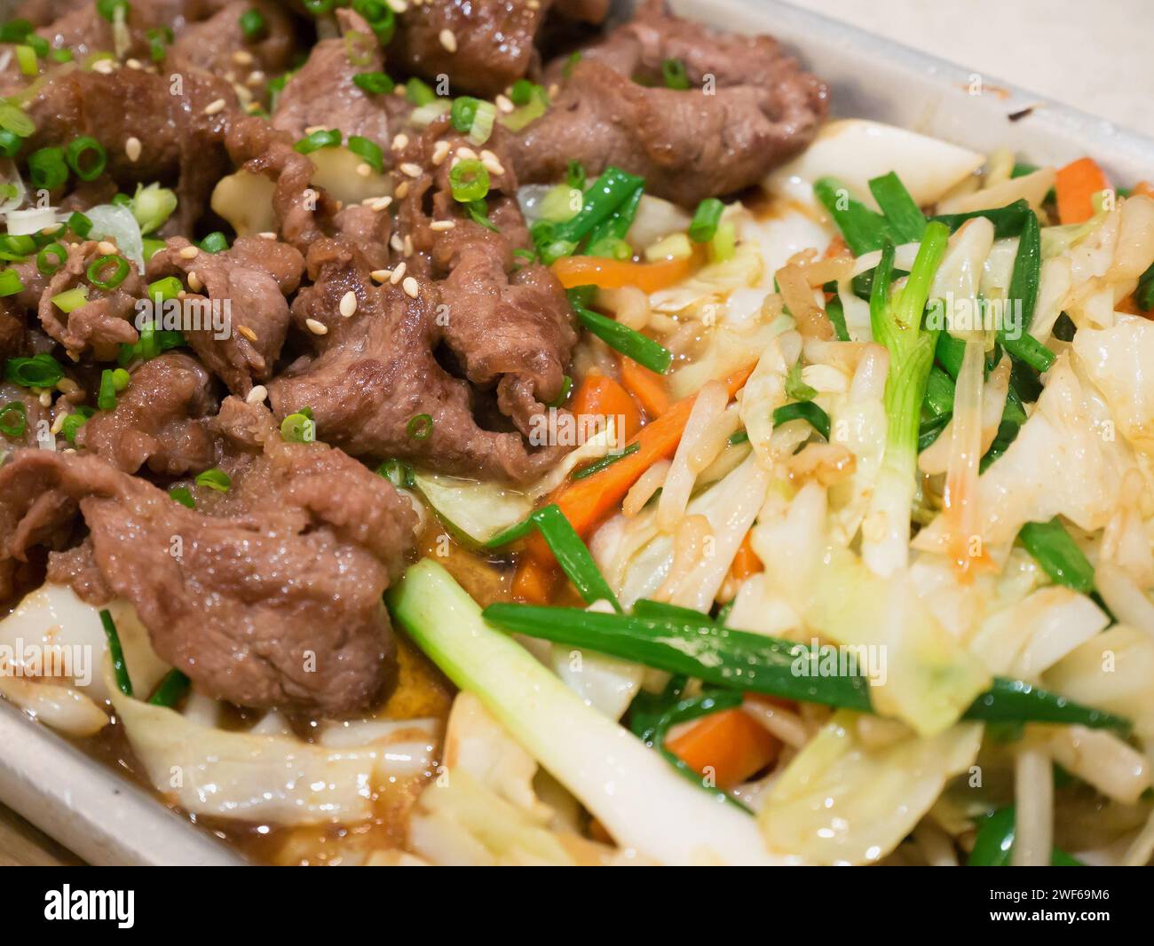 Beef vegetables teppanyaki japanese hi-res stock photography and images ...