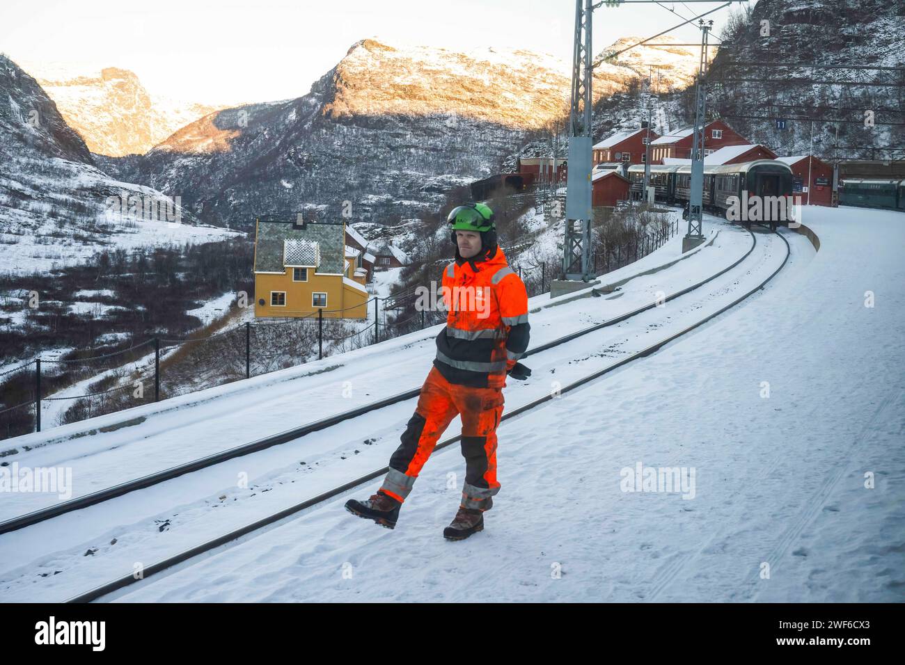 Myrdal, Vestland, Norway. 17th Nov, 2023. A maintenance worker is seen ...