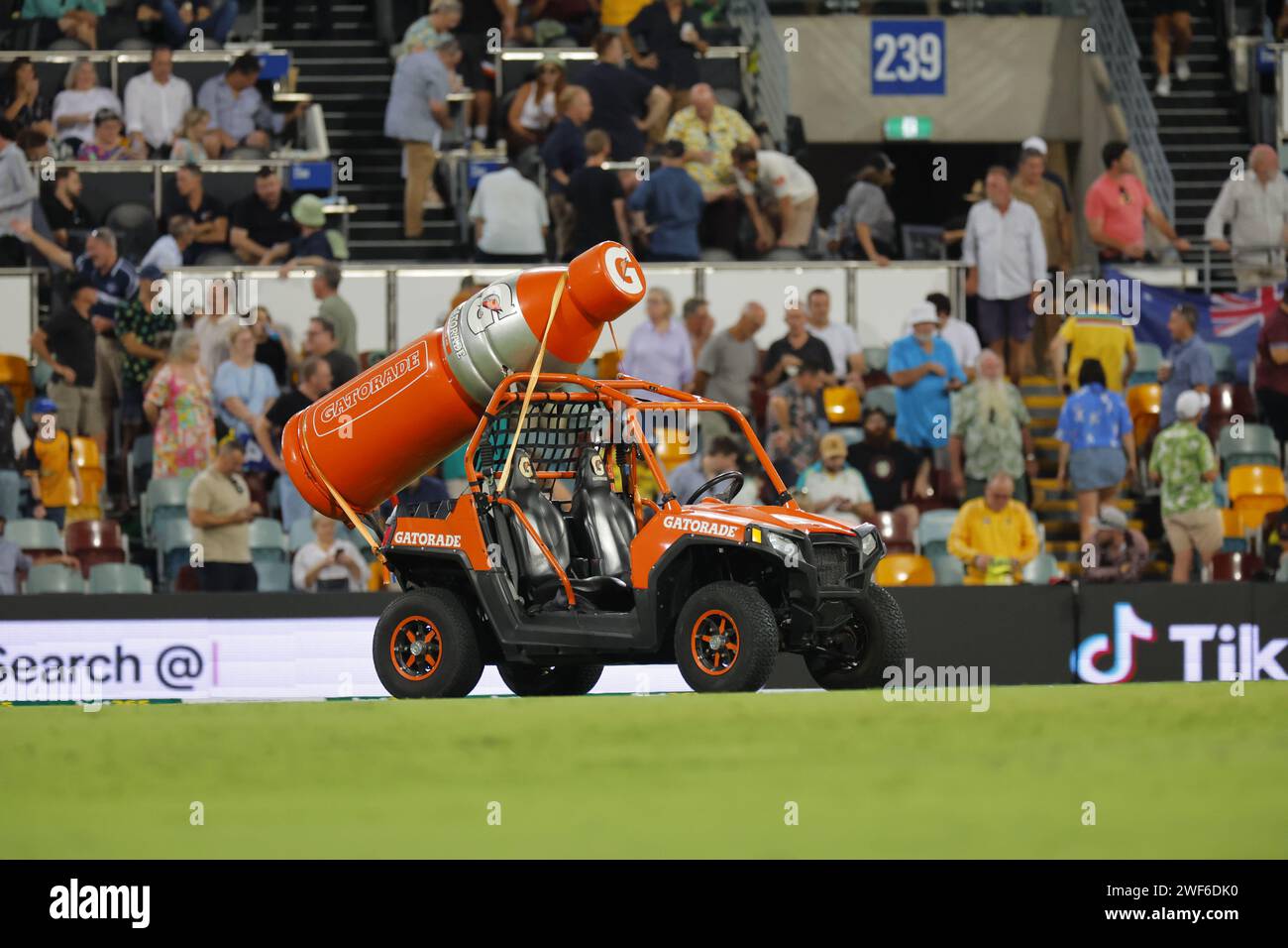 Gatorade drinks hi-res stock photography and images - Alamy