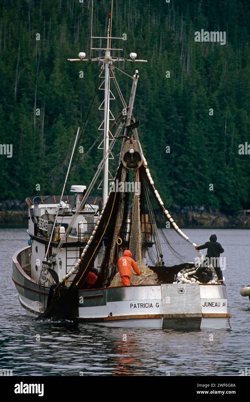 crew of the commerical fishing vessel Patricia G pull in sien gear ...