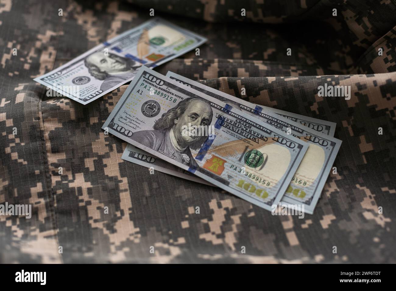 soldier camouflage, military uniform, money Stock Photo - Alamy