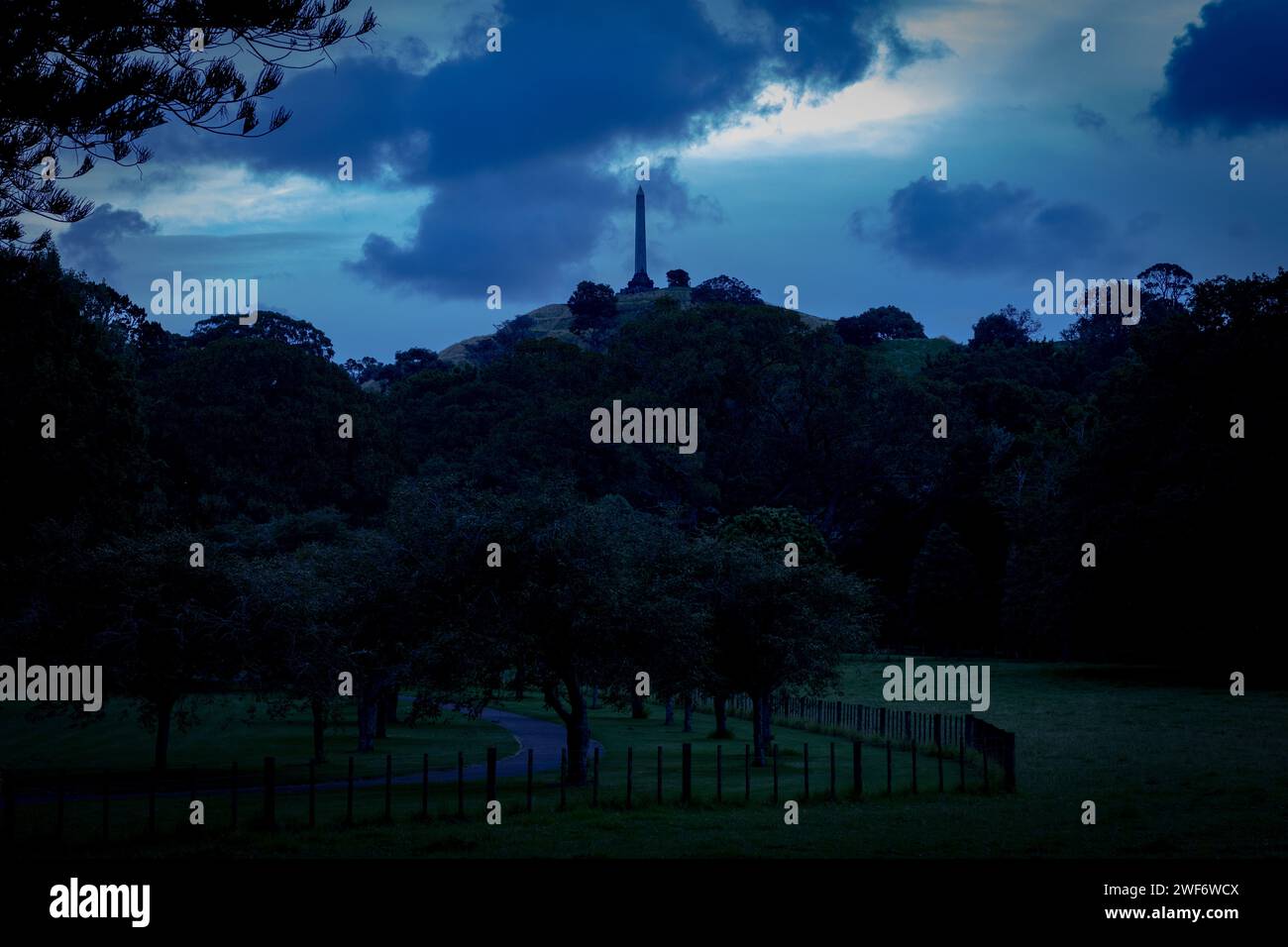 Cornwall Park in the Dark Stock Photo - Alamy
