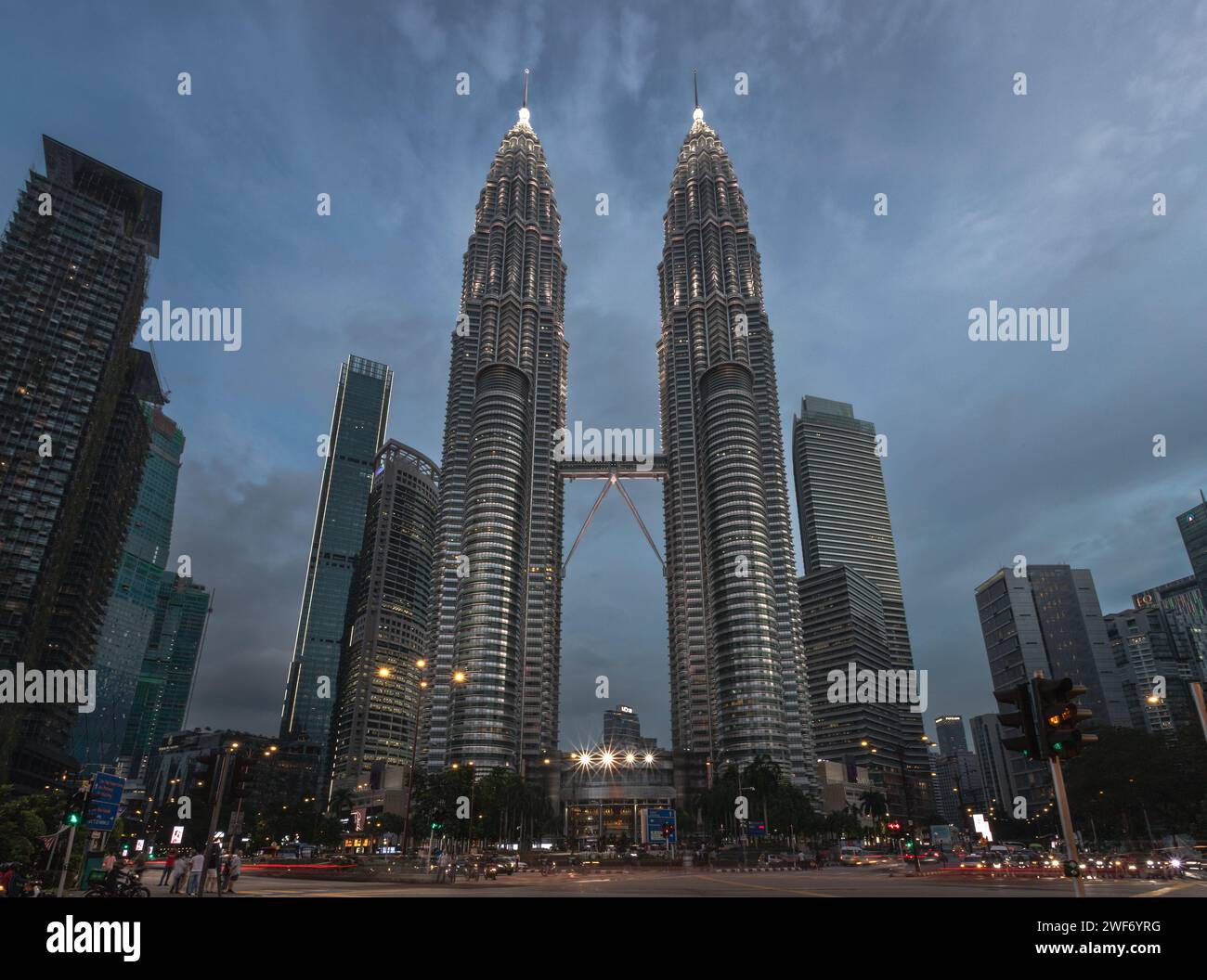 The Petronas Towers, a pair of interlinked 88-storey supertall ...