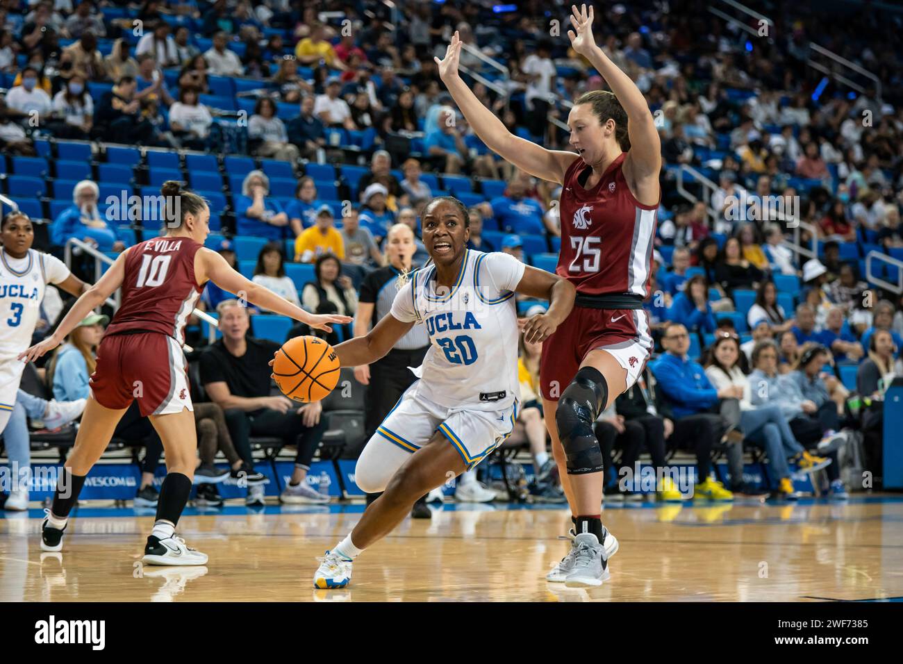 UCLA Bruins guard Charisma Osborne (20) drives against Washington State ...