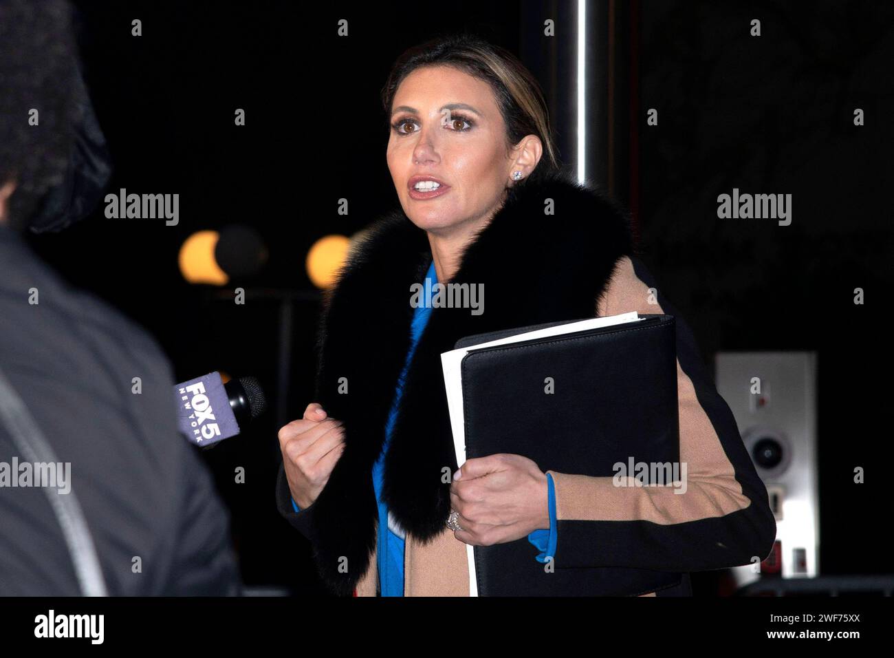 Alina Habba, die Anwältin von Donald Trump, vor den Bundesgericht ...