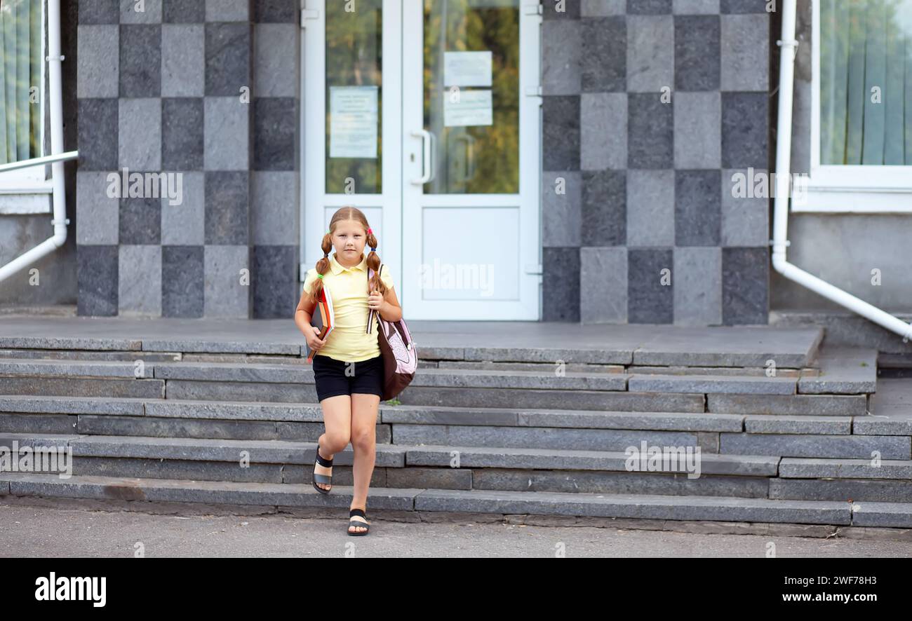 Cute schoolgirl hi-res stock photography and images - Alamy