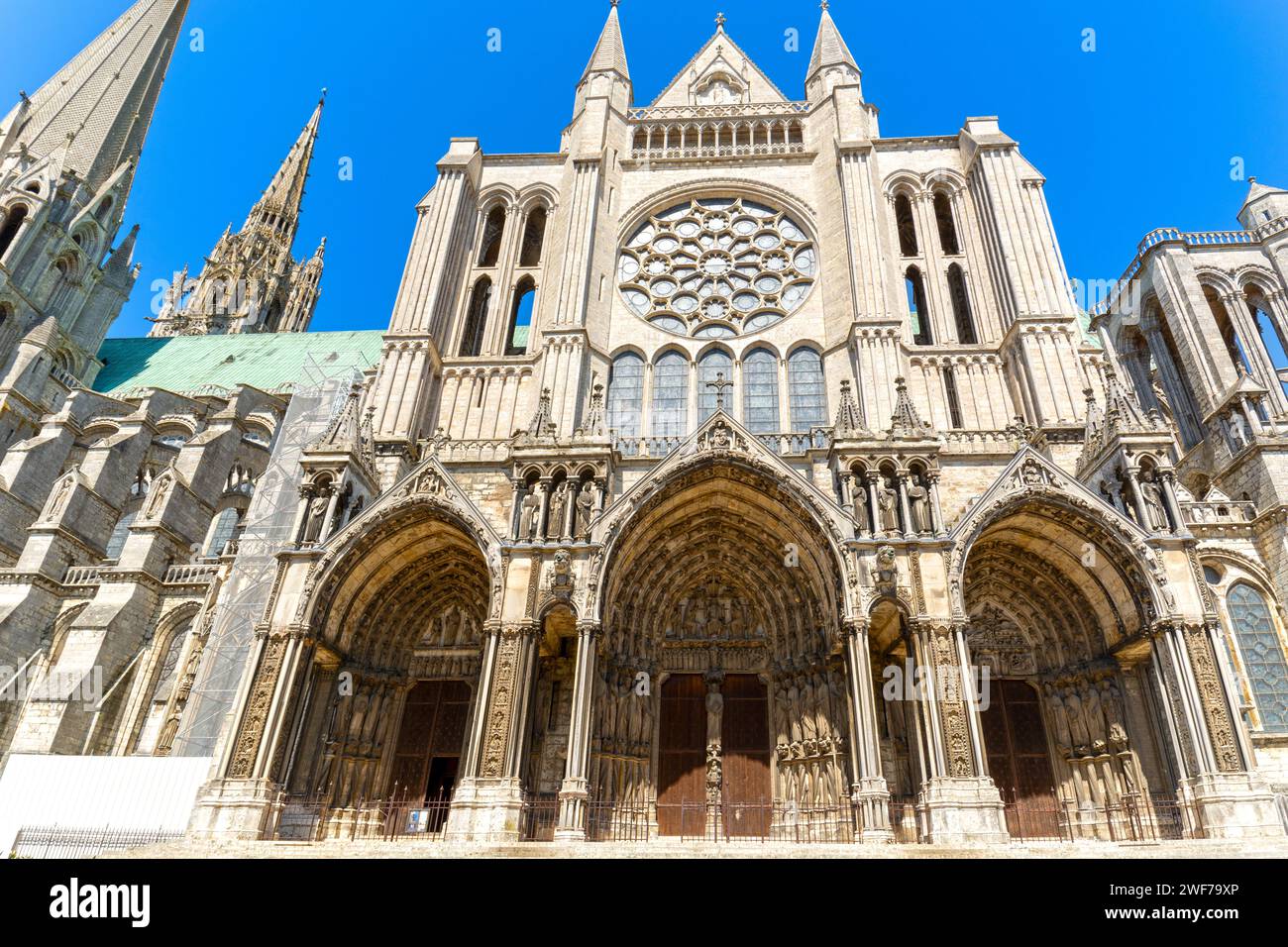 Medieval gothic architecture chartres cathedral hi-res stock ...