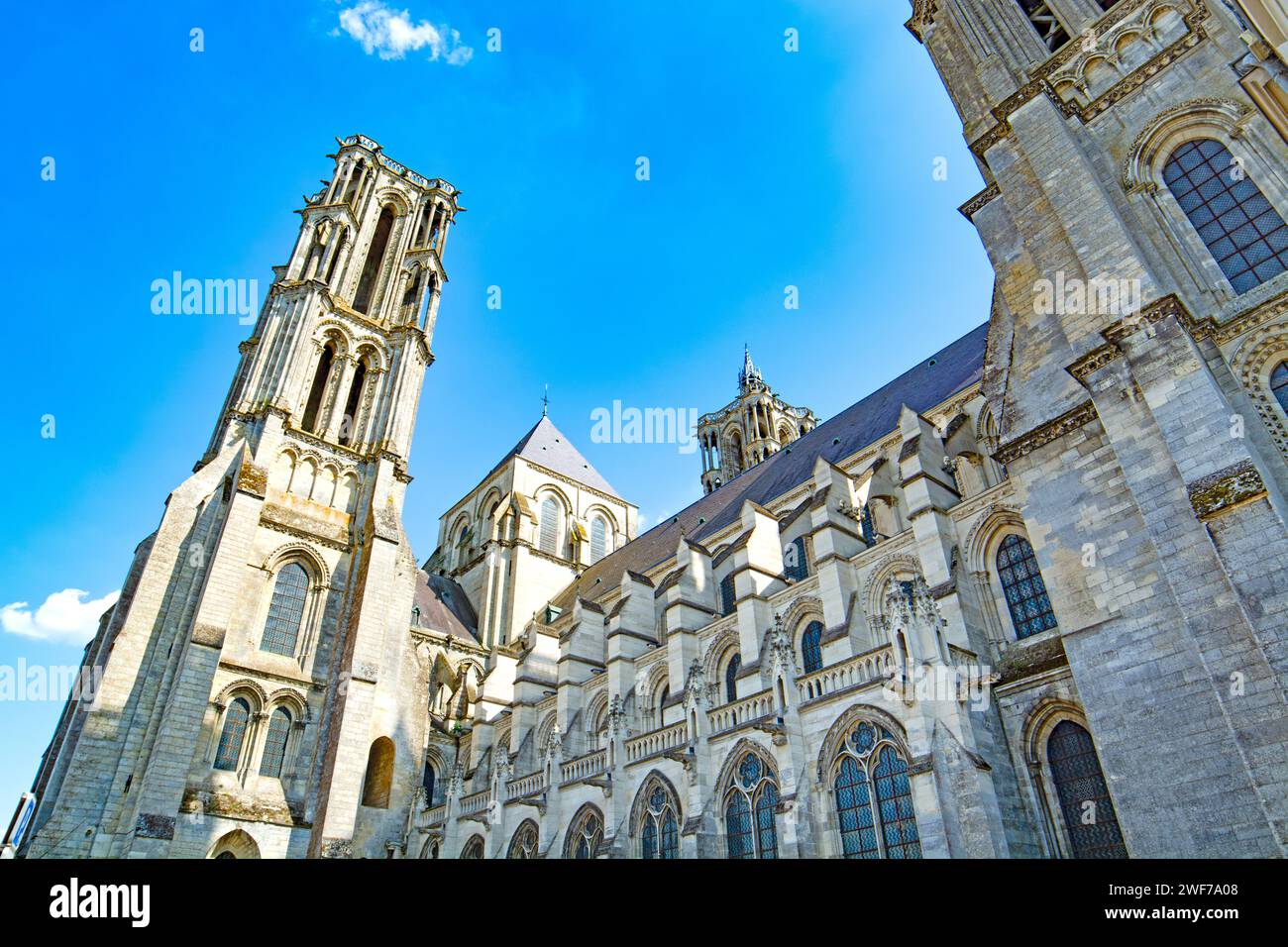 Laon cathedral hi-res stock photography and images - Alamy