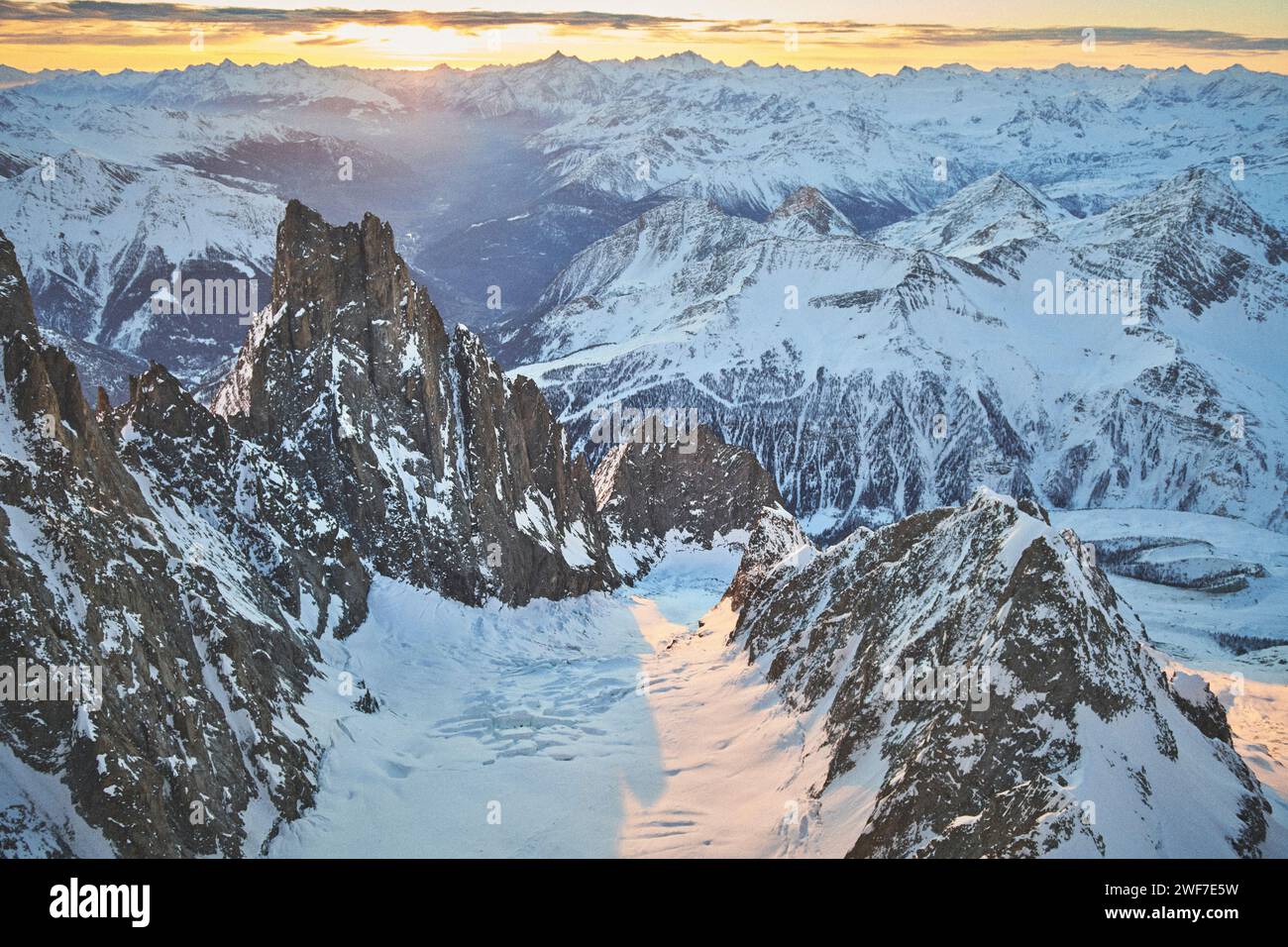 Climbing Innominata Ridge, Mont Blanc, in winter Stock Photo - Alamy