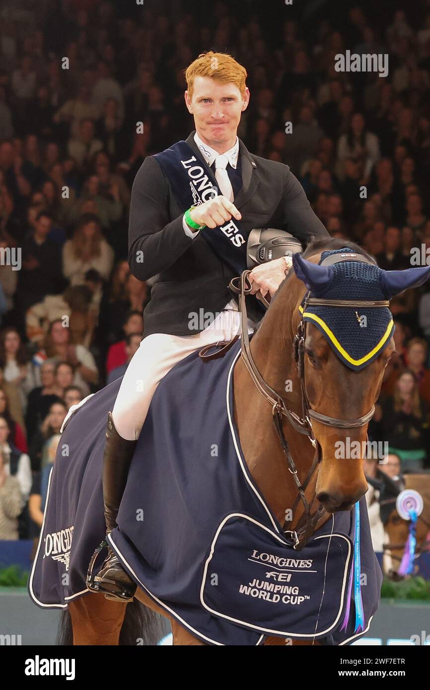 Fei longines springen hi-res stock photography and images - Alamy