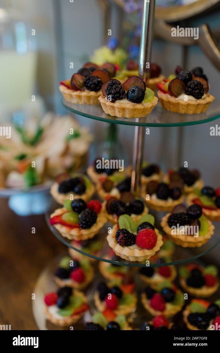 Fruit pies stand hi-res stock photography and images - Alamy