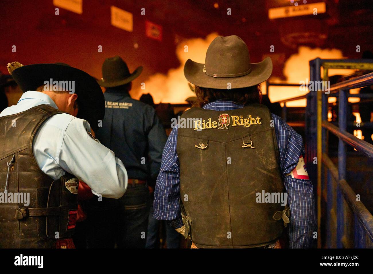 Cowboy waiting to compete in a rodeo Stock Photo - Alamy