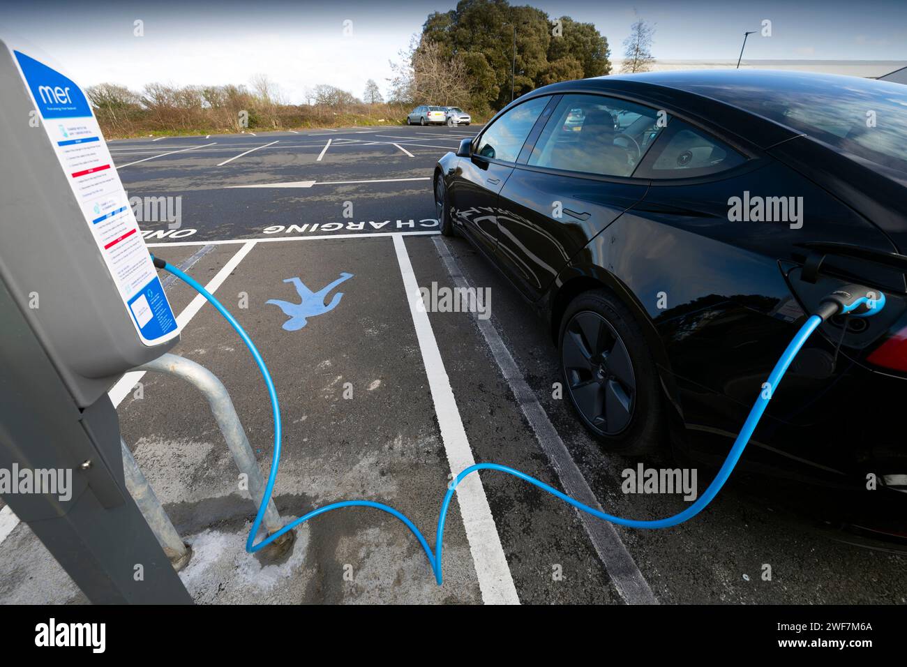 Tesla ev chargers hi-res stock photography and images - Alamy