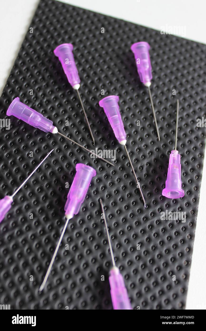 Intravenous injection hi-res stock photography and images - Alamy