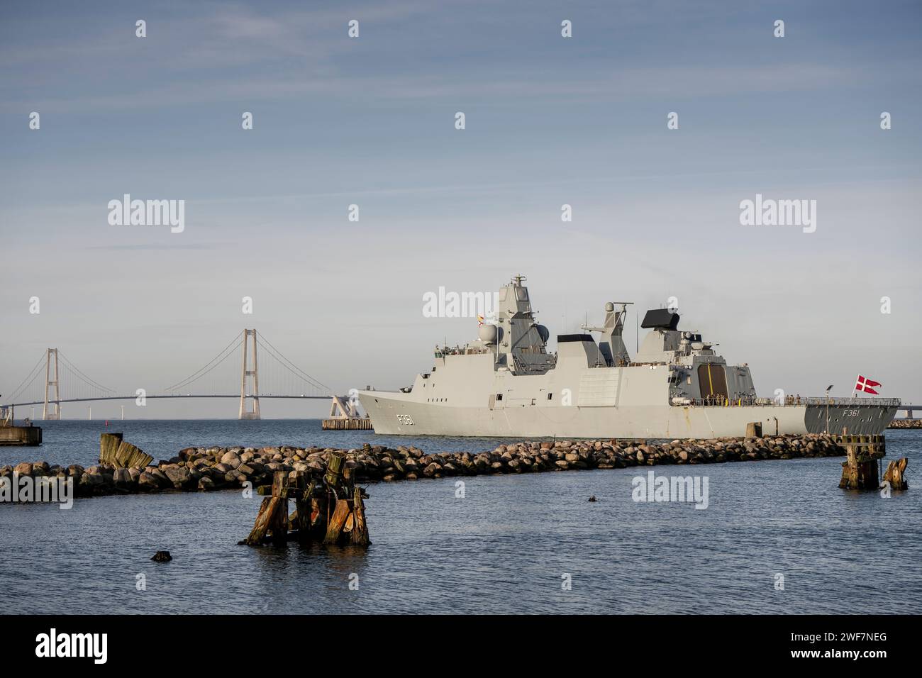 Korsoer, Denmark. 29th Jan, 2024. The Danish frigate Iver Huitfeldt ...