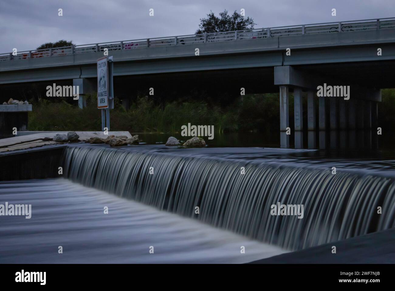 Long dam weir hi-res stock photography and images - Alamy