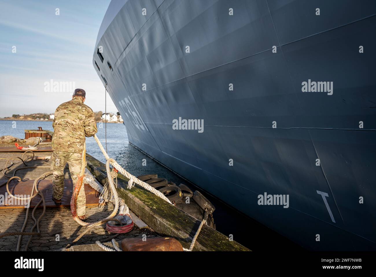 Korsoer, Denmark. 29th Jan, 2024. The Danish frigate Iver Huitfeldt ...