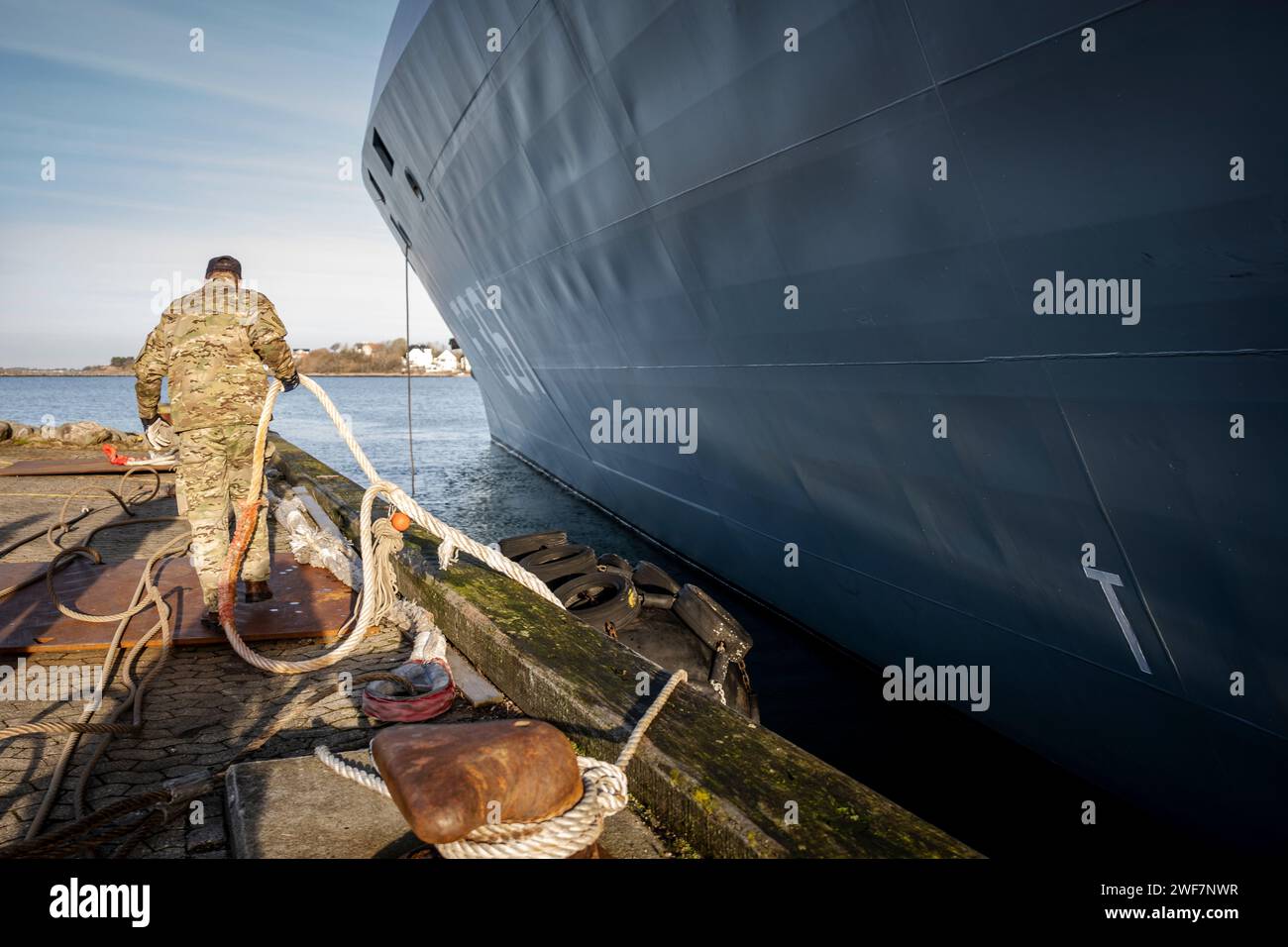 Korsoer, Denmark. 29th Jan, 2024. The Danish frigate Iver Huitfeldt ...