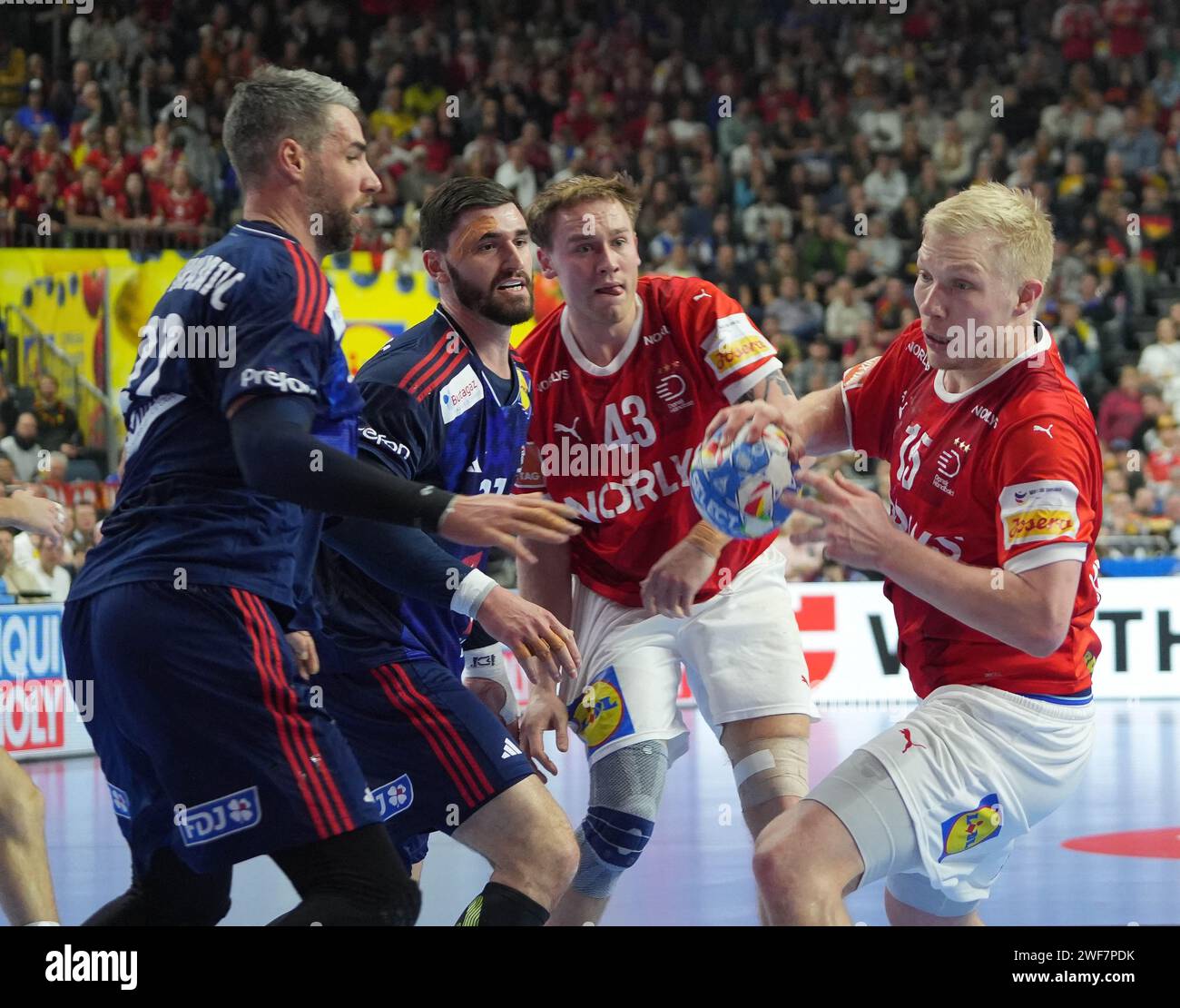 Cologne, Germany. 28th Jan, 2024. Nikola Karabatic, Ludovic Fabregas of ...