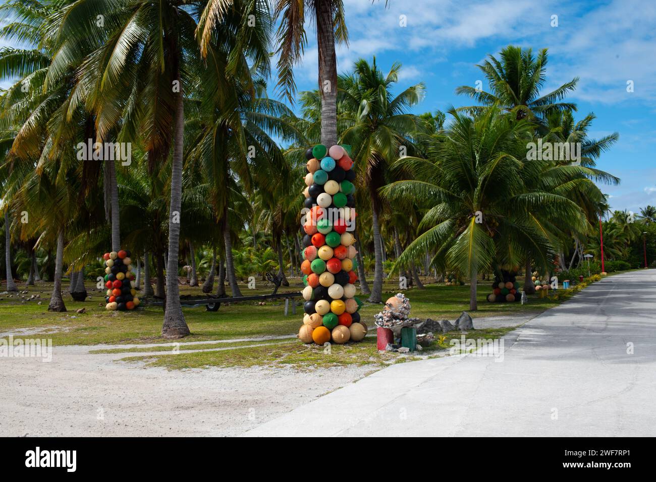 Rotoava Village, Fakarava, French Polynesia Stock Photo - Alamy